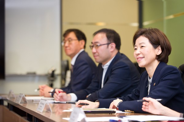 [포토뉴스]조성경 차관, 아일랜드 고등교육연구혁신과학부 장관 면담