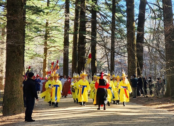 오대산 사고본 조선왕조실록-의궤 "110년 만의 귀향"